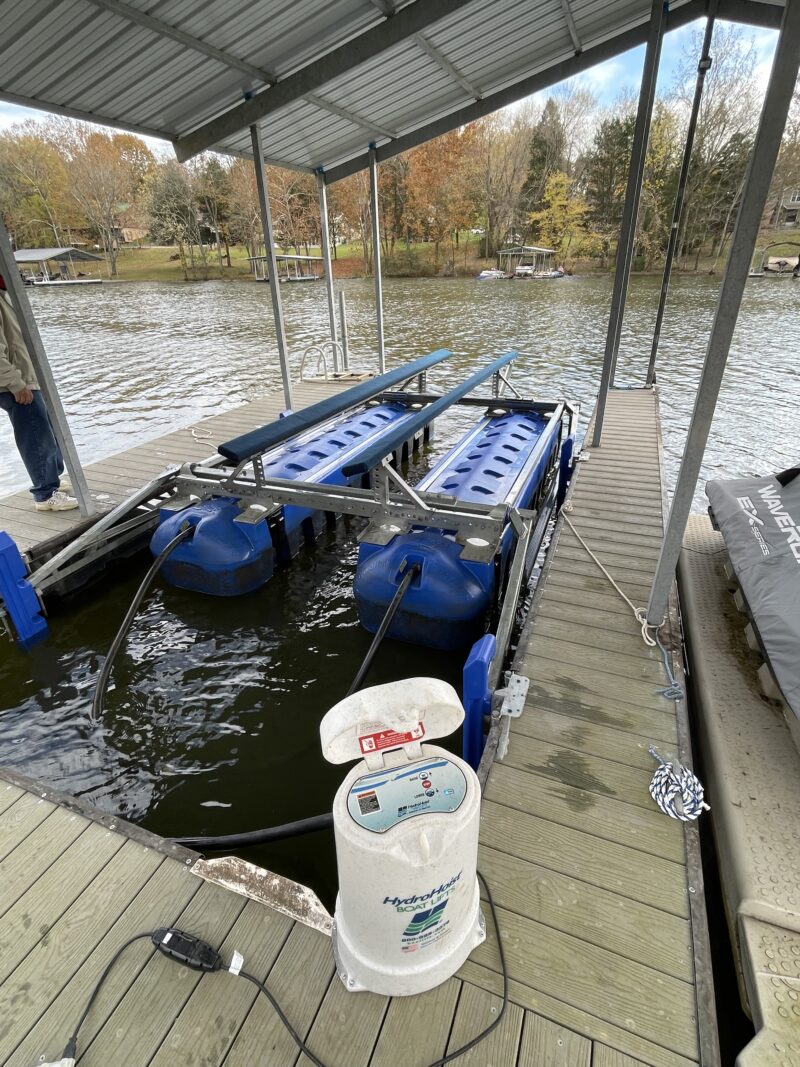 Used HydroHoist Boat Lifts | Cumberland Marine Works